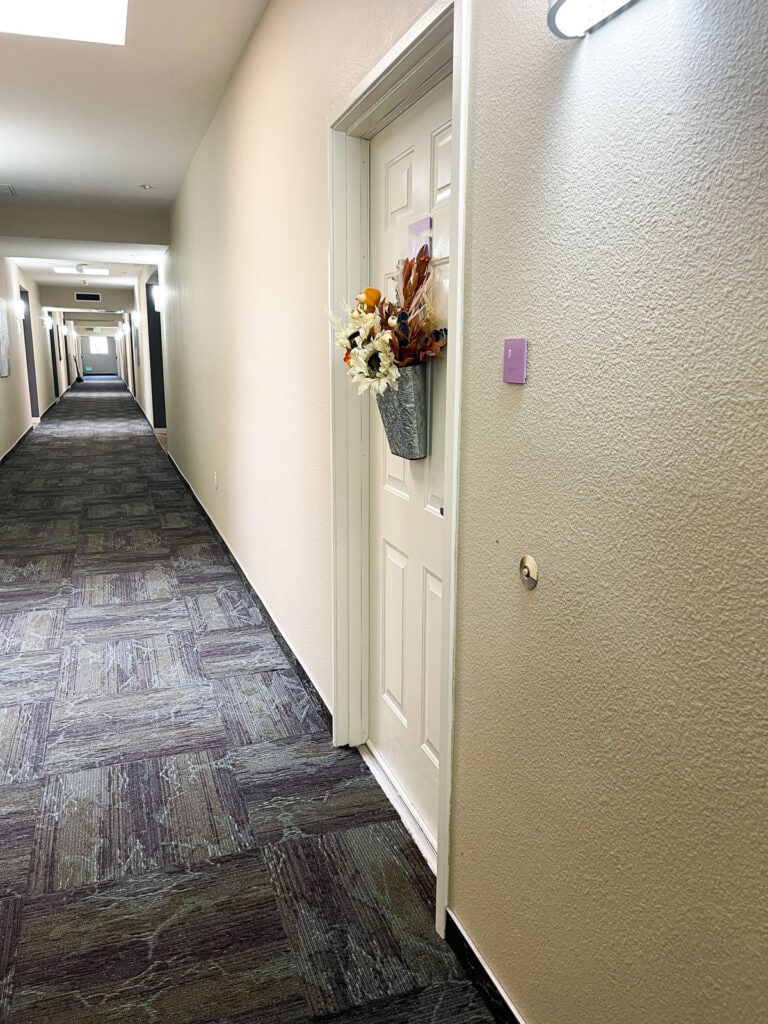 Fast and Easy Fall Tin Door Decor