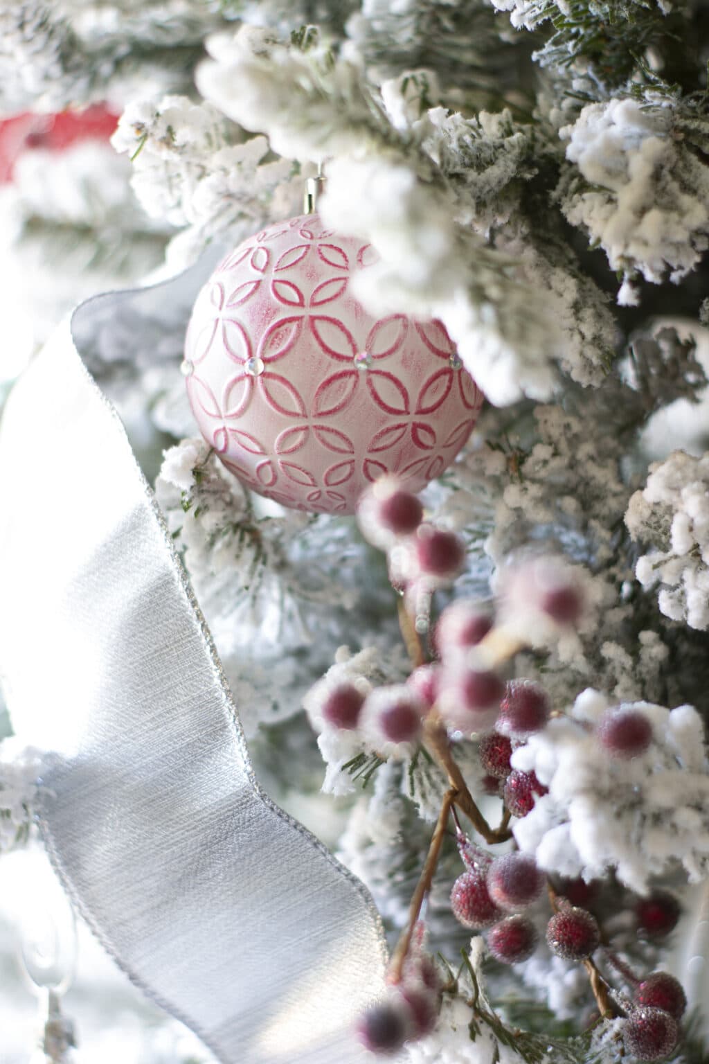 How to Paint Ornaments for Your Christmas Color Palette