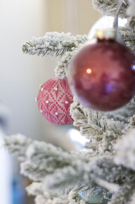 How to Paint Ornaments for Your Christmas Color Palette