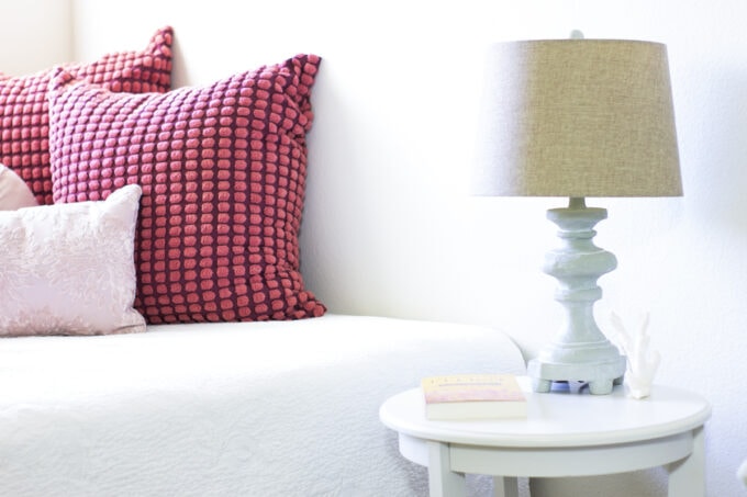 Goodwill Lamp Makeover with Paint